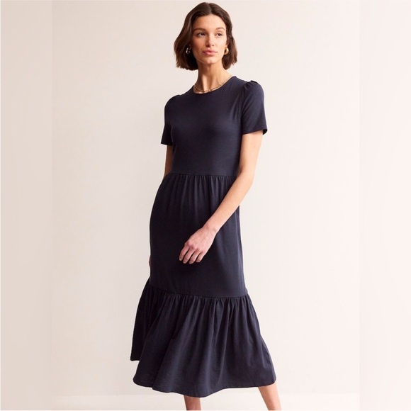 Boden | Dresses | Boden Emma Simple Tiered Short Sleeve Jersey Maxi ...